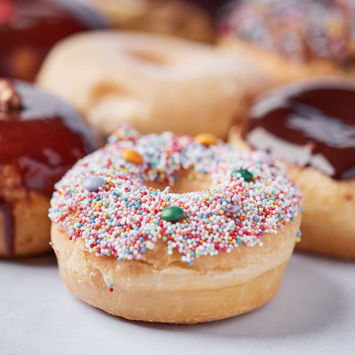 12 Donuts – The Cupcake & Pie Co.